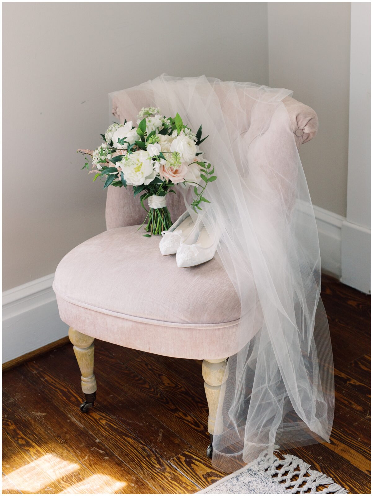 A Whimsical Garden Wedding at Raspberry Plain Manor in Leesburg ...