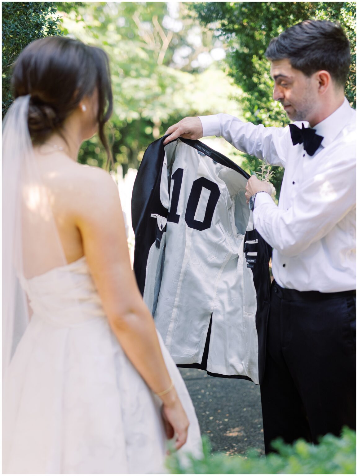 A Whimsical Garden Wedding at Raspberry Plain Manor in Leesburg ...