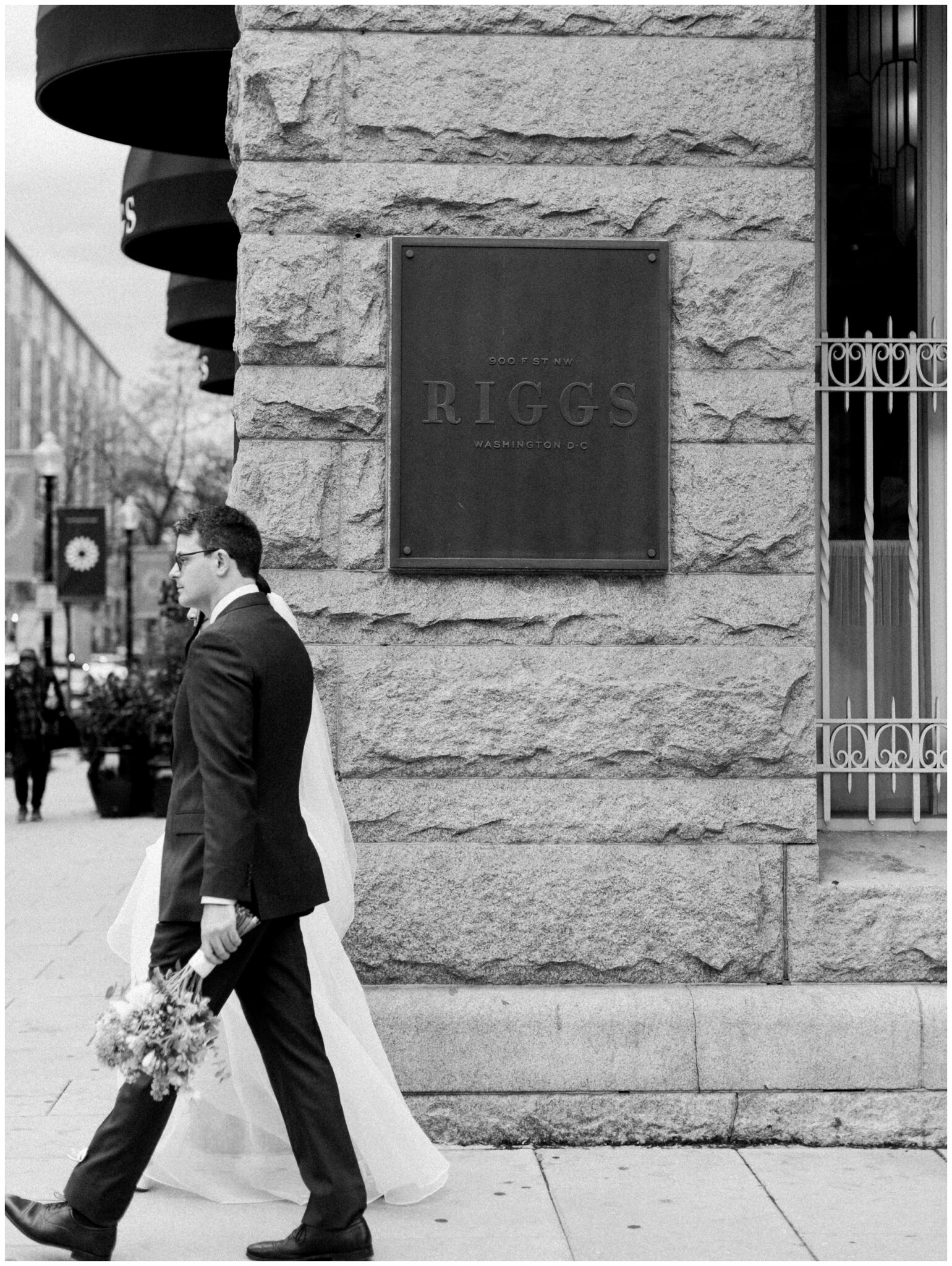 Jamie & Ken’s Elegant Spring Wedding at the Riggs Hotel, DC - LA VIE EN ...