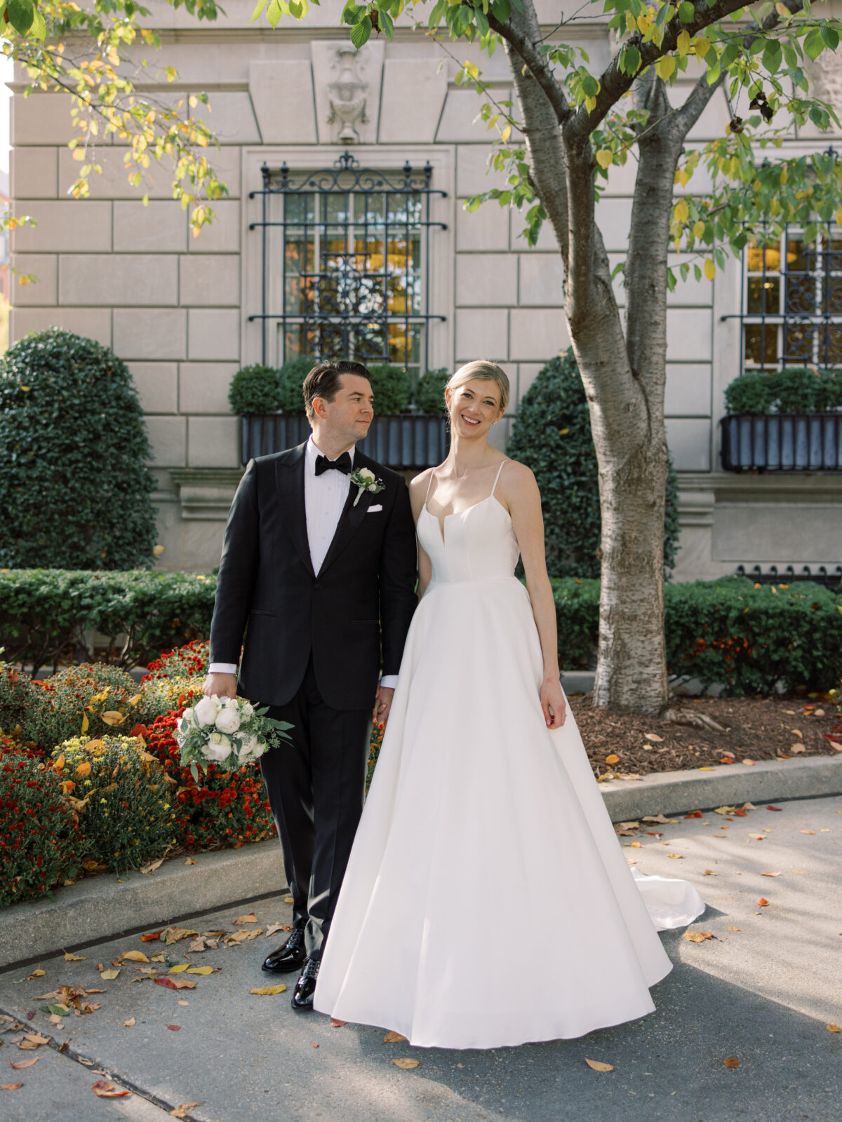 Ryan & Marnee’s Elegant D.C. Wedding Captured by Hannah Bjorndal - LA ...